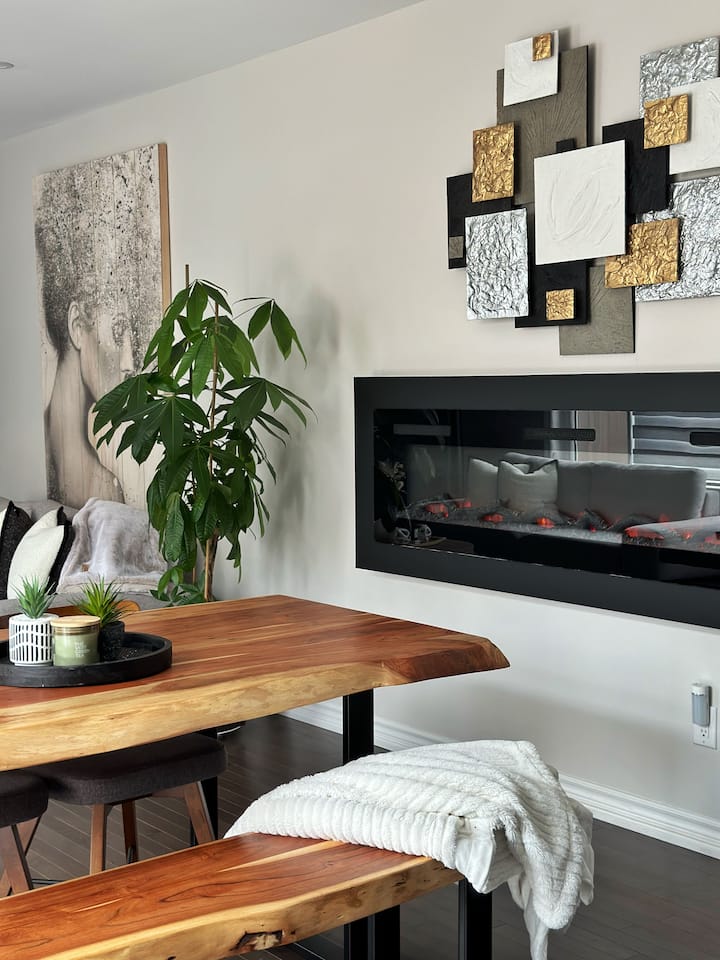 *Luxe* 3br Stay | Designer Touches + Private Patio - Ottawa