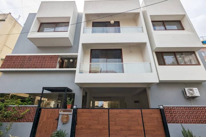 New Contemporary 3-bedroom Place - Bangalore