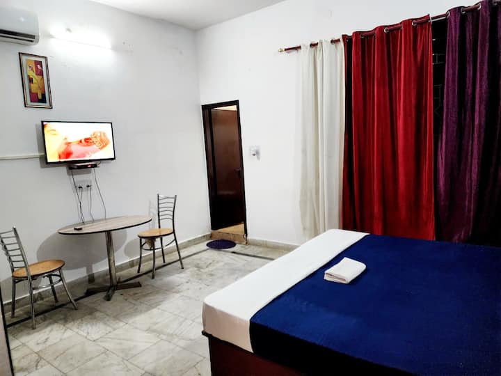 Hotel Sss Inn - Lucknow