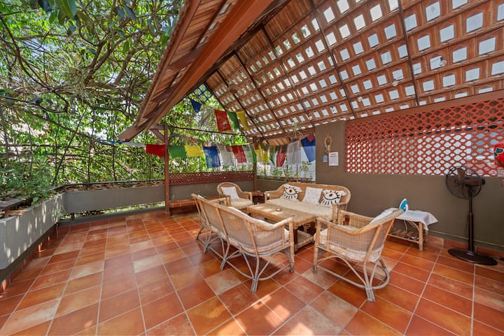 Nature's Nest Spacez Villa With Terrace Garden - Bangalore