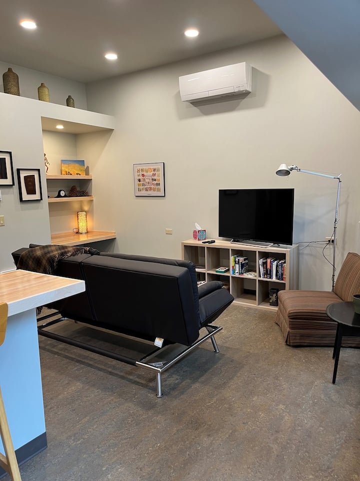 New Modern Apartment/south Hill - Spokane, WA