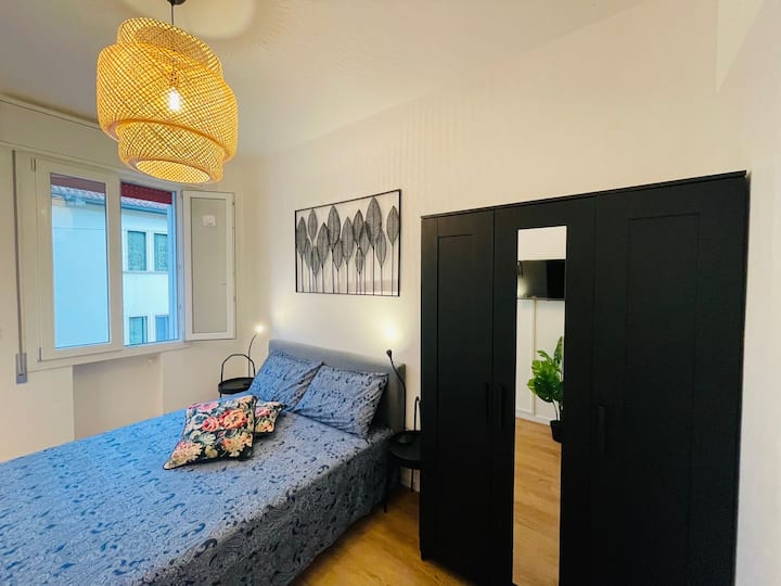 Apt Ristrutturato Con 3 Camere Da Letto E Terrazza - Padua