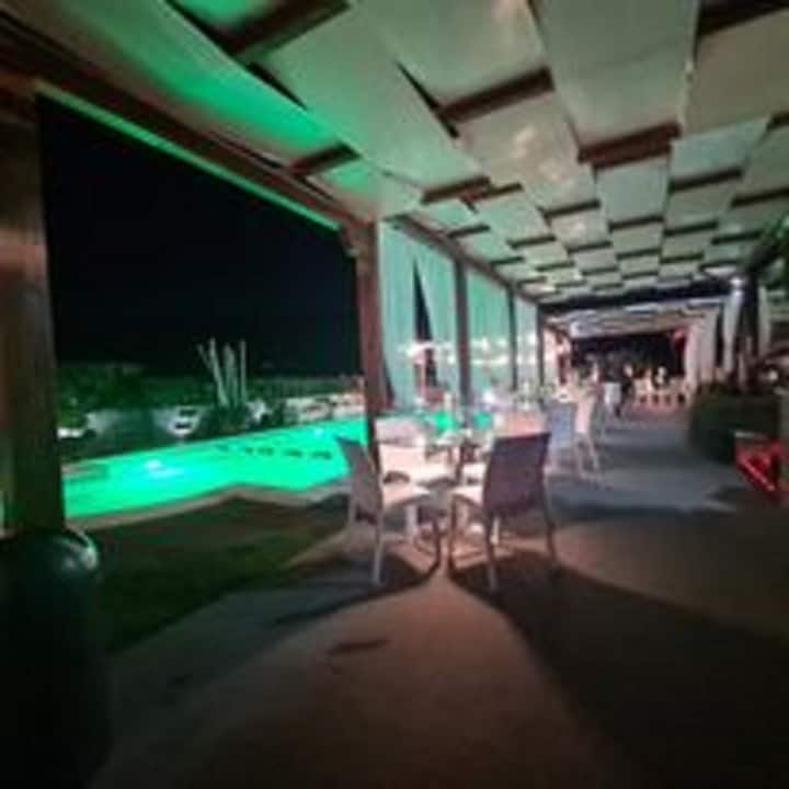 Rossi&nero Resort
(A Pagamento: Piscina Sauna Spa) - Benevento