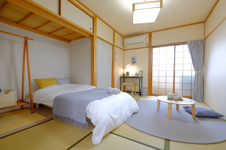 #202/長期歓迎!/無料wifi,貸自転車/観光地へバス1本アクセス便利!/伝統的な小さいアパート - Kyoto