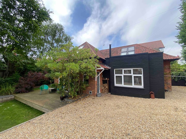 Gorgeous 4-bed Coach House With Parking + Garden - Brighton