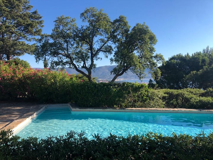 Maison Avec Piscine, Vue Mer Et Grandes Terrasses - Bormes-les-Mimosas