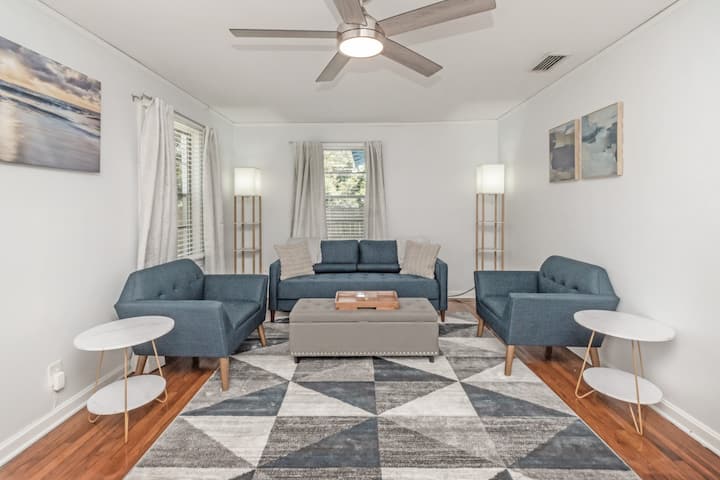 Oasis By The Bay - Mobile, AL