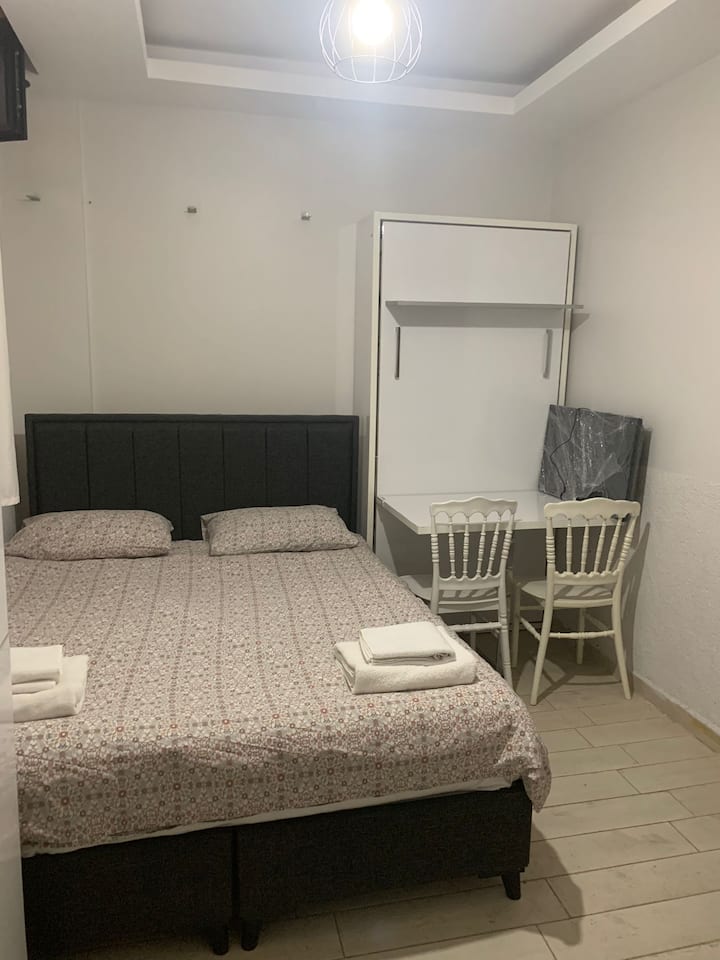 (F-2) Güzel Bir Bodrum Kat Daire - Zeytinburnu