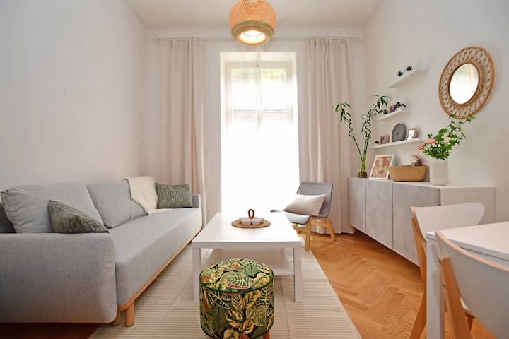 New & Cozy Apartment - براغ