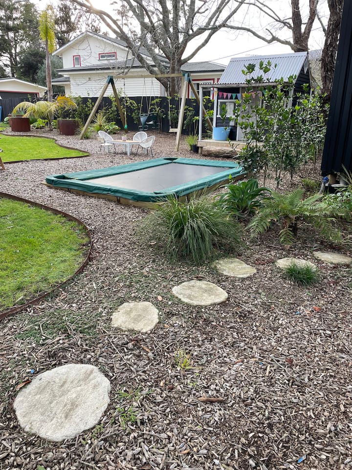 Cozy Family Retreat - Riverhead