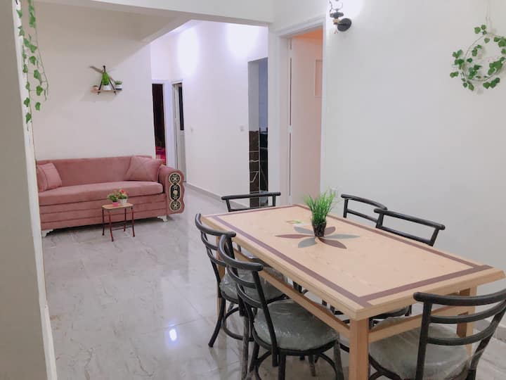 Family Apartment With Balcony - Cairo