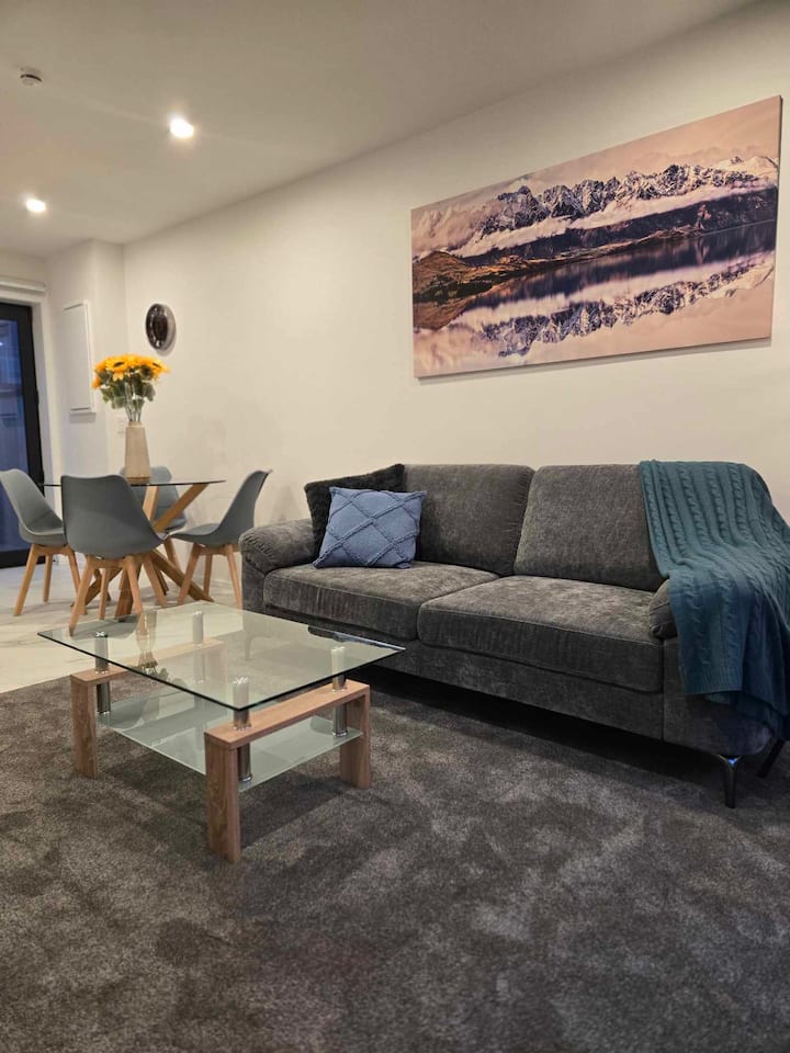 Elegant 2-bedroom Stay On Wilmer Street - Christchurch