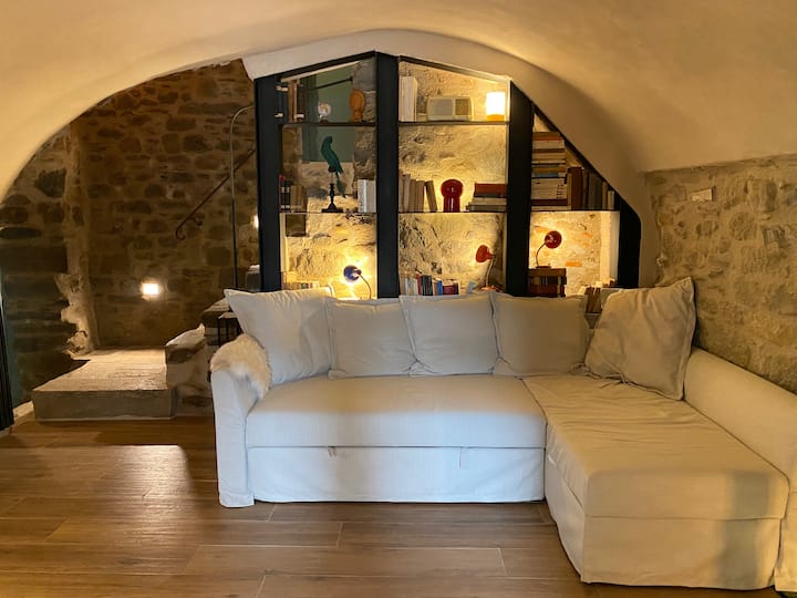 Appartamento In Casa Medievale - Pontremoli