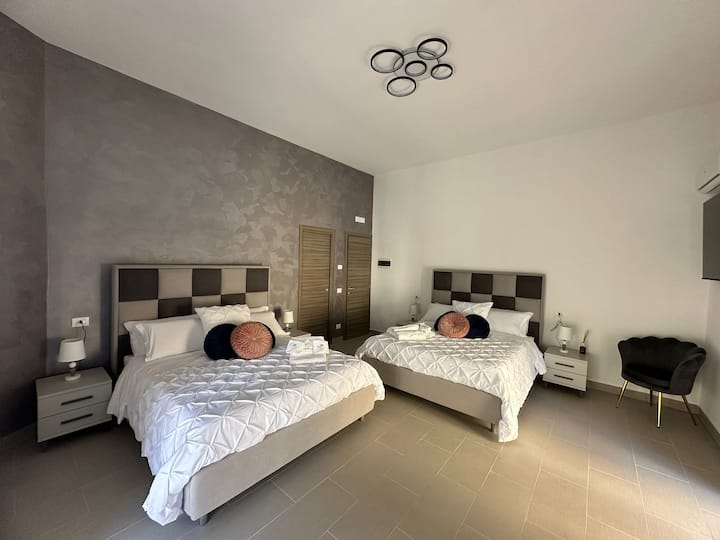 Emerella Luxury Suites Siderno Lungomare Room 6 - Locri