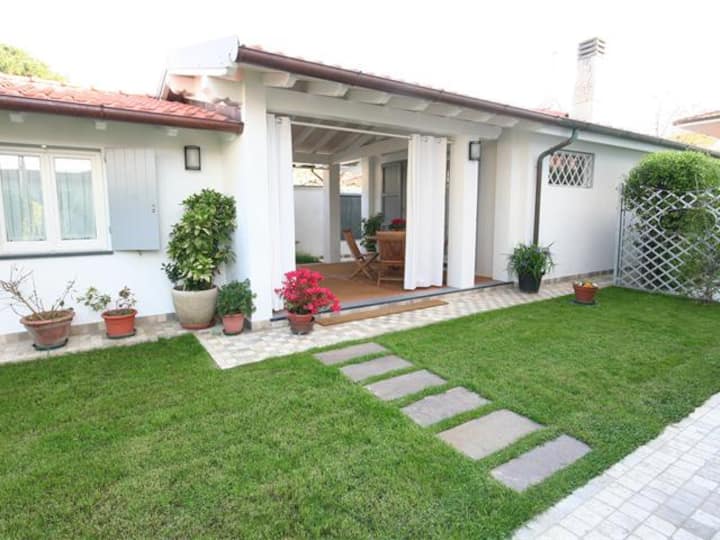 Villino Con Giardino Vicino Al Mare Per 4/6 Pax - Marina di Pietrasanta