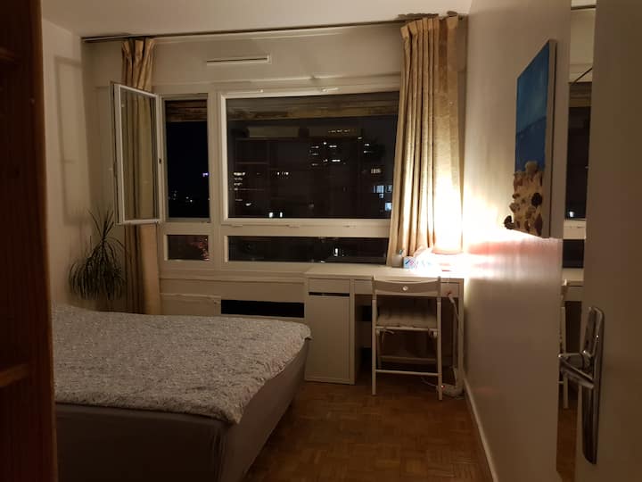 Charmante Chambre Pour Dames - París