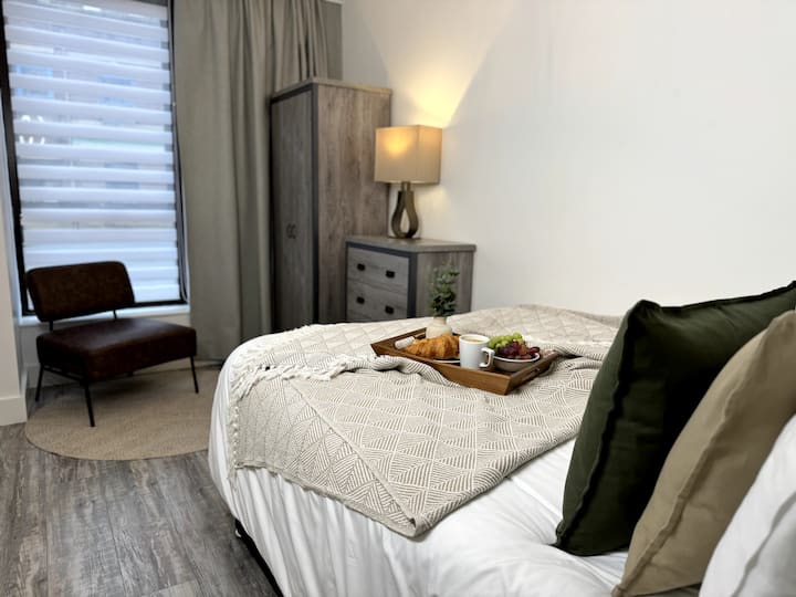 Central City Two-bedroom - Swindon