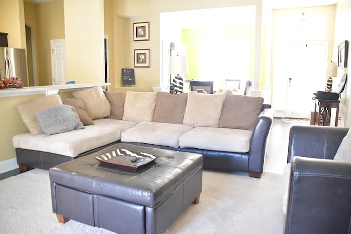 Comfortable, Charming & Cozy - Tallahassee, FL