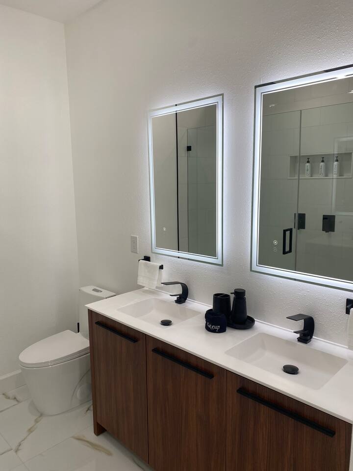 Cozy Private Room To Stay - Lakeland, FL