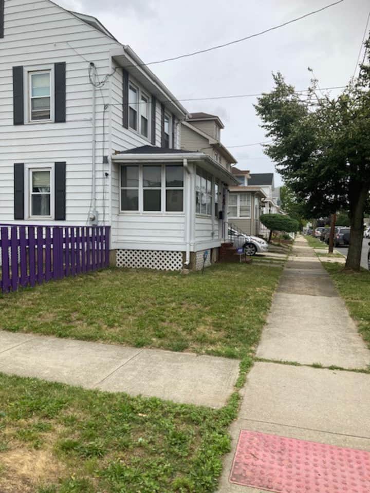 Charming 3-bedroom Home - Trenton, NJ