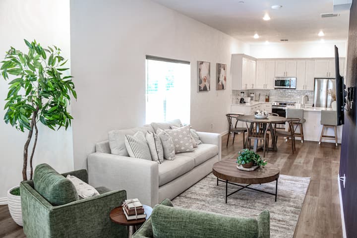 Lux Condo At At&t/cowboy Stadium & Six Flags Texas - Arlington, TX