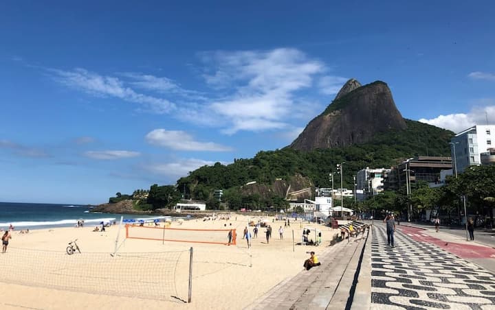 Ipanema - Entre A Praia E A Lagoa - Rio de Janeiro