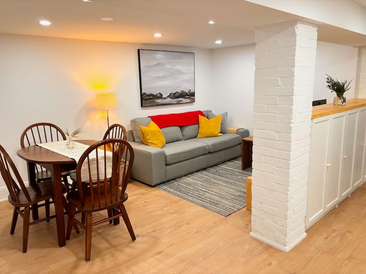 Heart Of Roncesvalles | New Reno, Spa Bathroom - Toronto