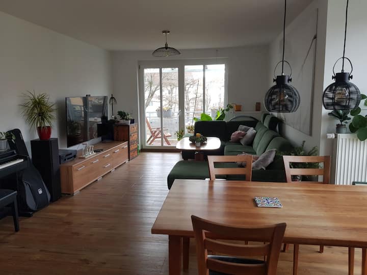 Schöne, Helle Wohnung - Múnich
