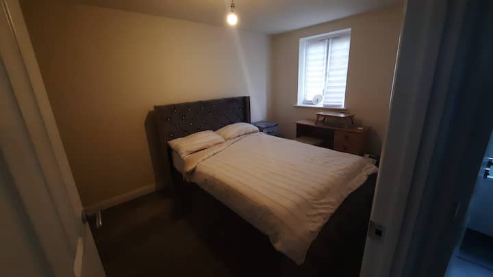 Room In Overstone, Northampton - Wellingborough