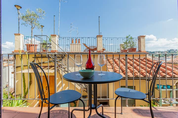 Guesthost - Historic Centre Lions' Apartment - Florencia