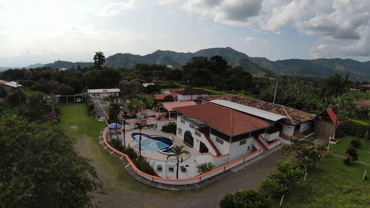 Finca San Francisco En Pereira - Pereira, Colombia