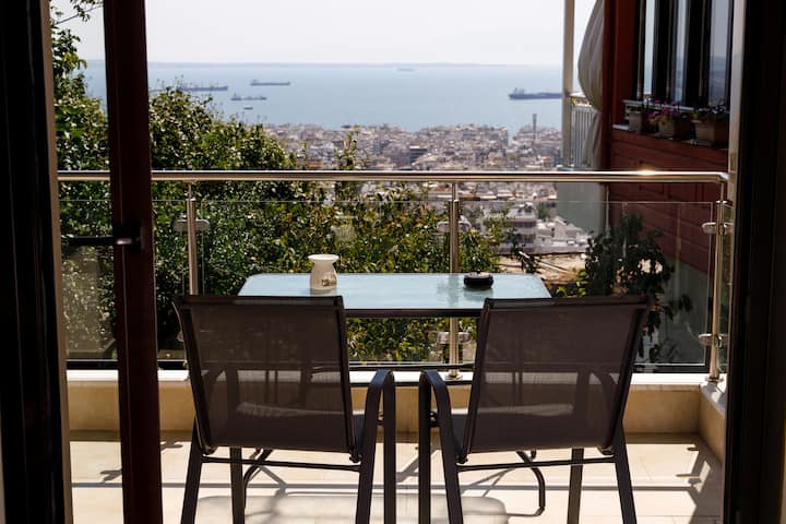 Charming Apartment With Amazing View - Thessaloniki