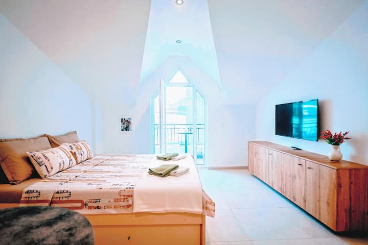 Charming Apartment In The Center - Ohrid
