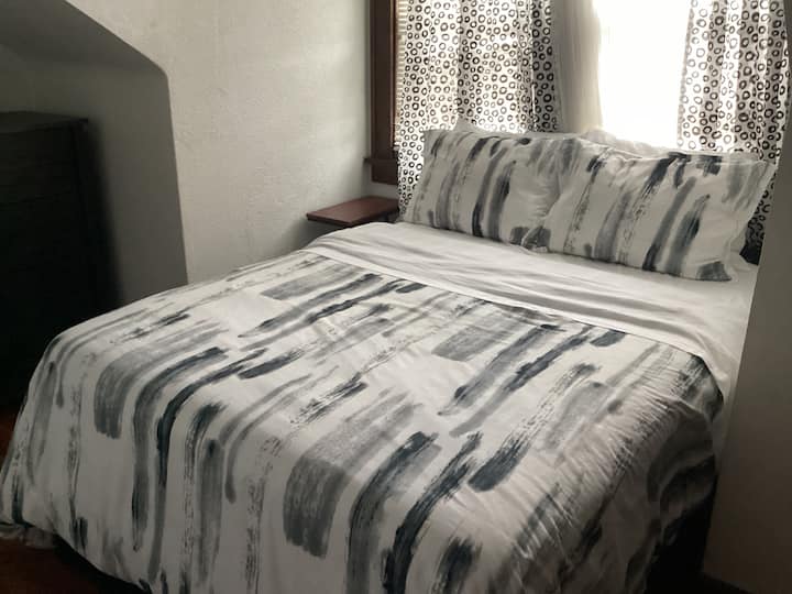 Lovely Gem! 4 Br House. - Pittsburgh