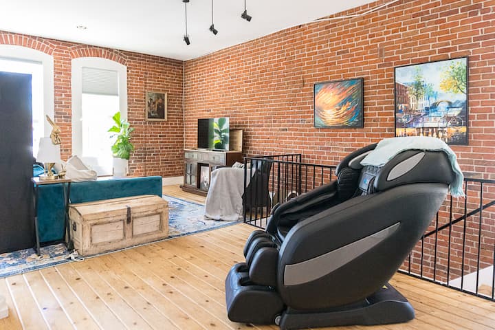 Downtown Loft, With Rooftop Patio! - Loveland, CO