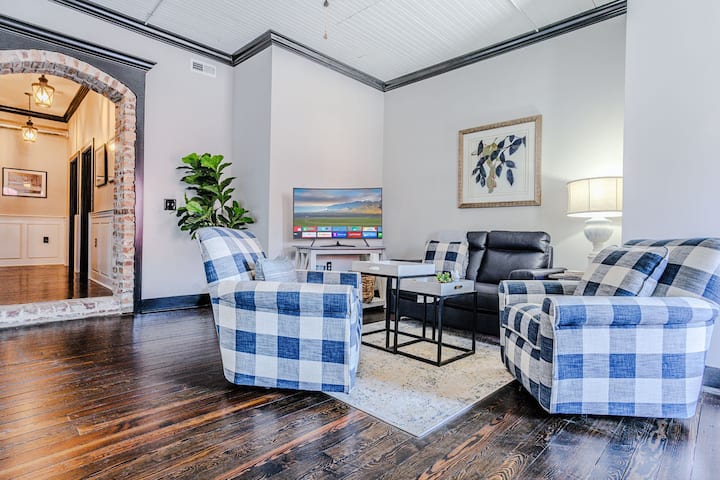 Historic Downtown Apartment 107 - Blacksburg, SC