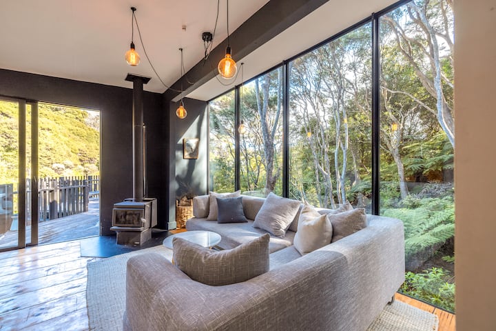 Tree Hut Hideaway, Oneroa - Waiheke Island