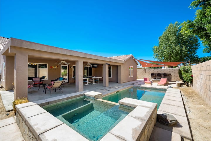 Desert Jewel - Pool/spa  4 Br, 2 Bath, Plus Den - Coachella, CA