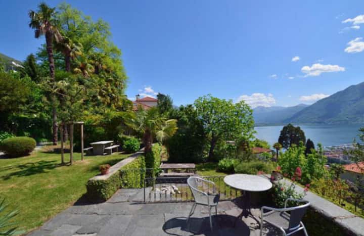 Traumhafte Wohnung Mit Umschwung Mitten Im Rebberg - Locarno