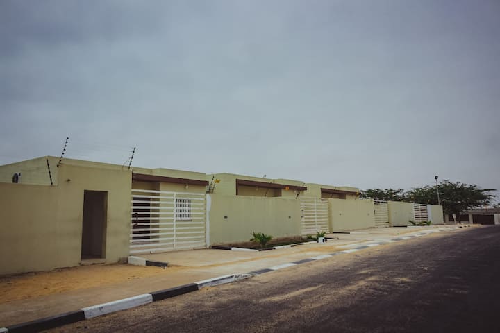 Residencial  O Pombal E Filhos - Angola