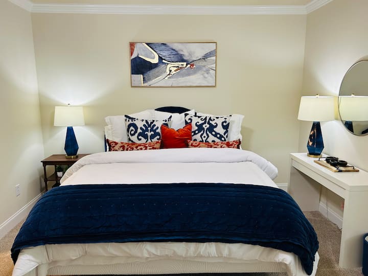 Home On The Plains - Auburn, AL