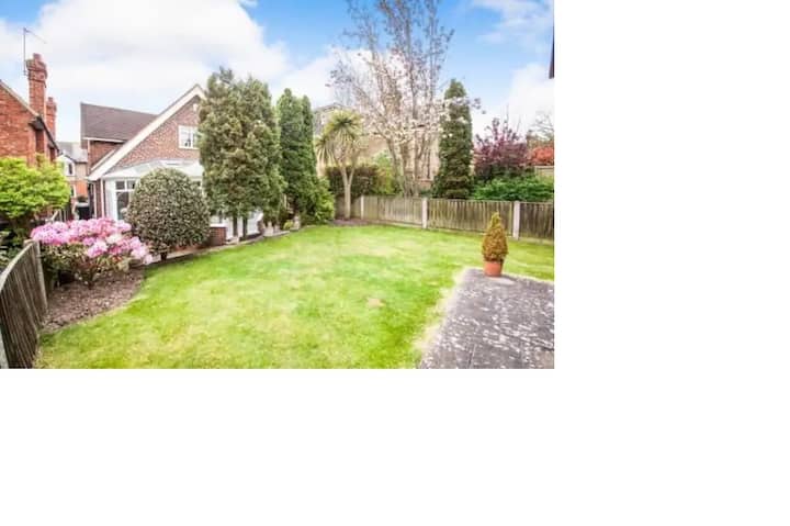 3 Bed House Canterbury City Center - Canterbury