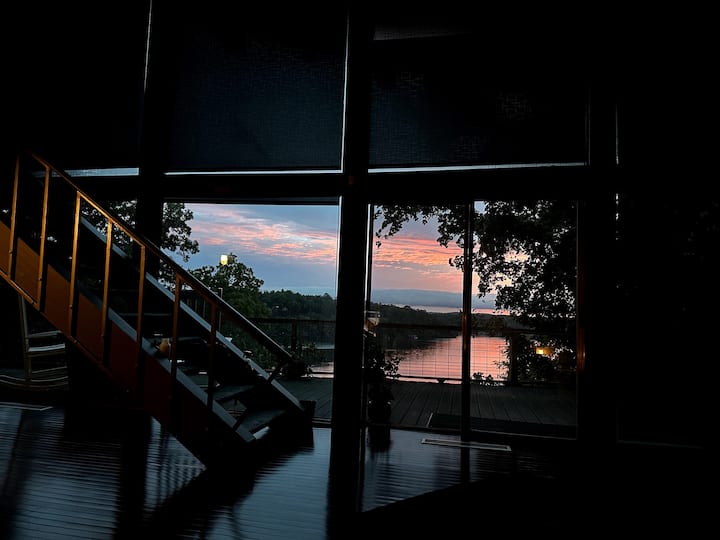 Cozy Sunset Lakehouse With Star - Tuscaloosa, AL