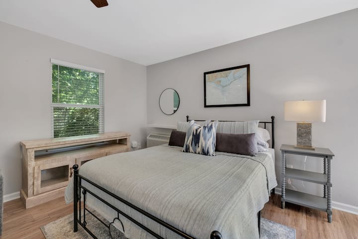 1/1 Studio In The Heart Of Tally - タラハシー, FL
