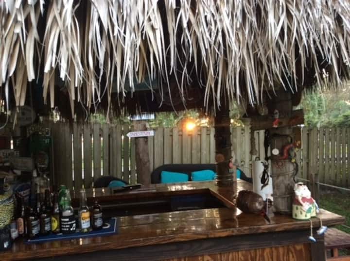 A Tiki Hut In Your Own Backyard - Pompano Beach, FL