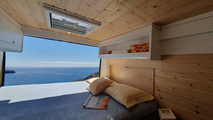 Autark & Komfortabel - Campervan Für Zwei Personen - La Gomera