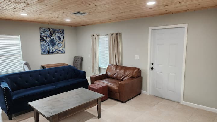 Soso Casa Azul West Palm Beach - West Palm Beach, FL