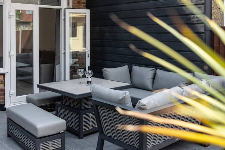 Modern Home, Driveway Parking, Tottenham Staduim - Enfield Town