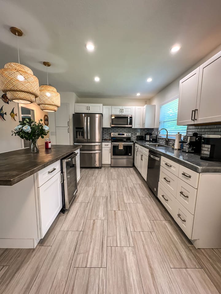 10 Min To Beach, Spacious Family-friendly Retreat! - Clearwater Beach, FL