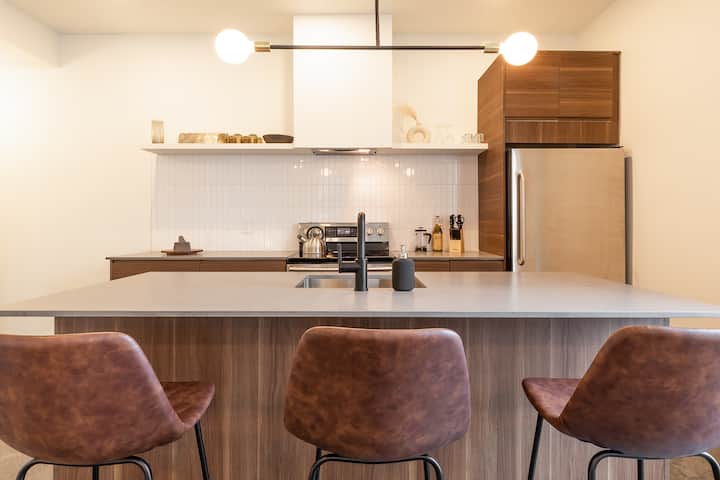 1br-spacious-parking Avail-a/c-wifi-comfort-style - Montreal